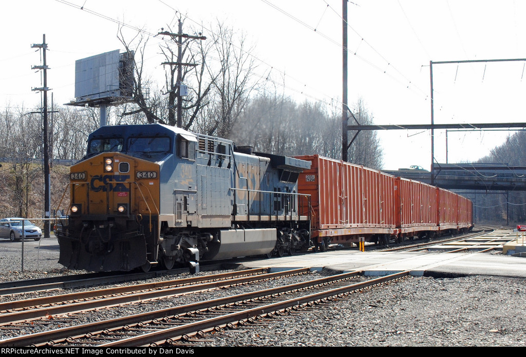 CSX AC44CW 340 leads Q706-03